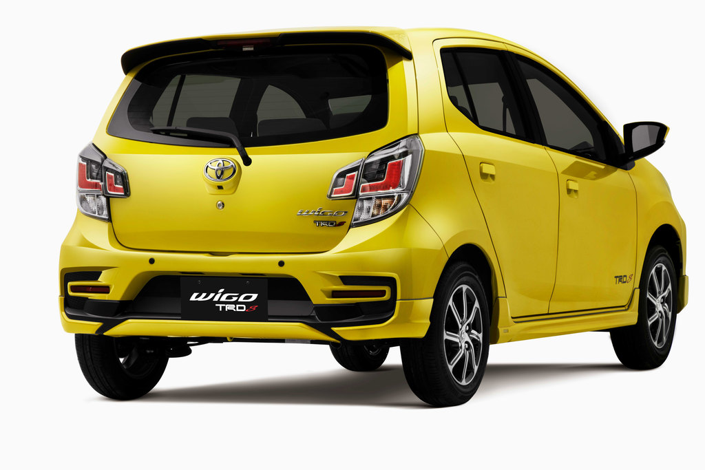 LOOK: The Toyota Wigo TRD S in Yellow SE - Inquirer Mobility