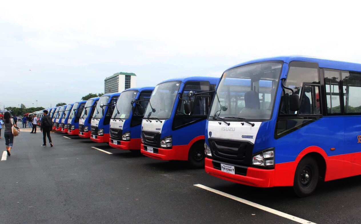 Amid pandemic, more questions raised over jeepney modernization ...