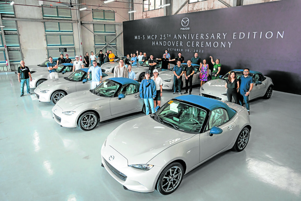 Mazda PH turns over initial batch of MX-5 MCP 25th Anniversary Edition ...