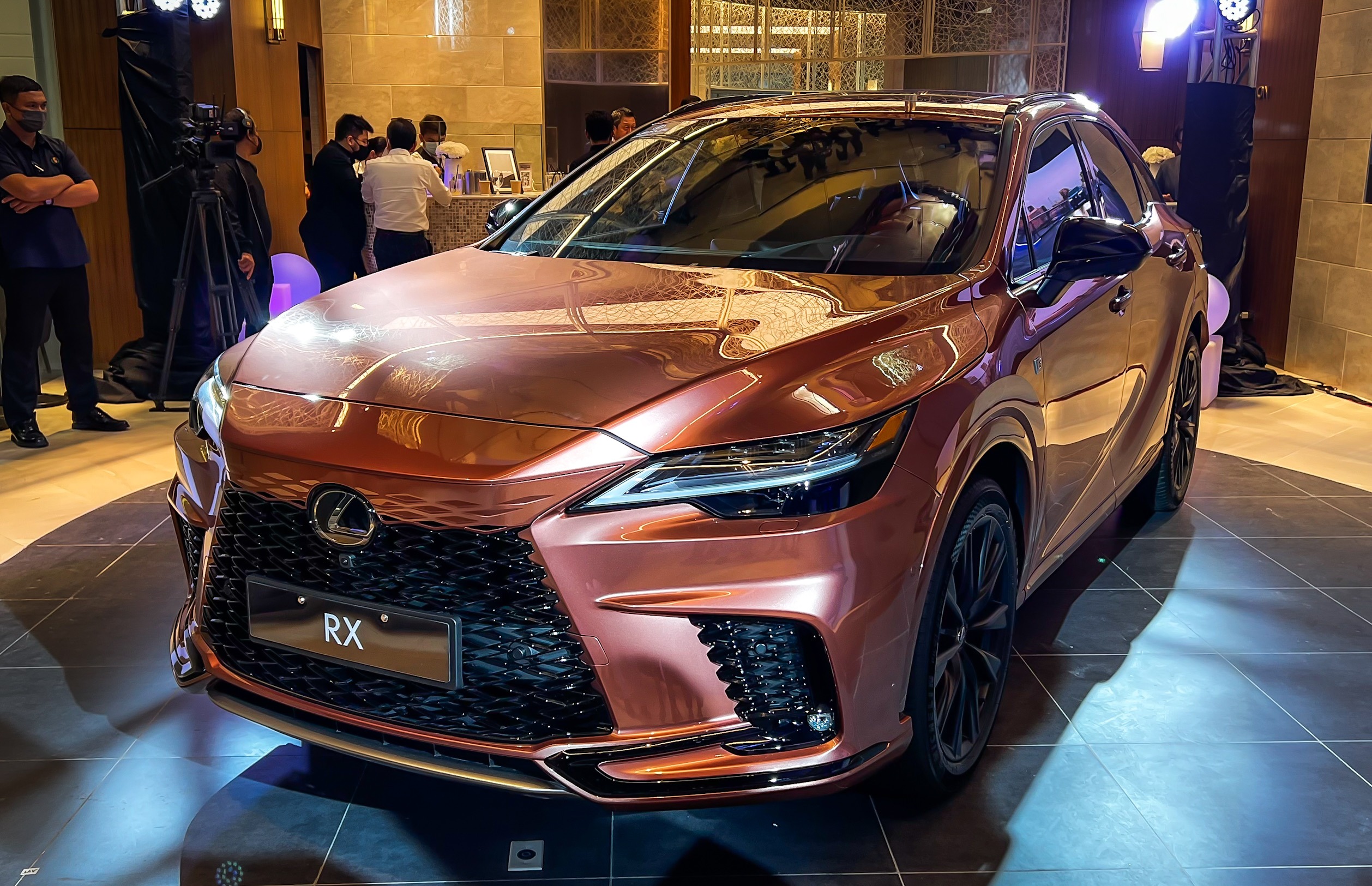 Lexus unveils all-new 5th Gen RX at Mitsukoshi BGC showroom - Inquirer ...