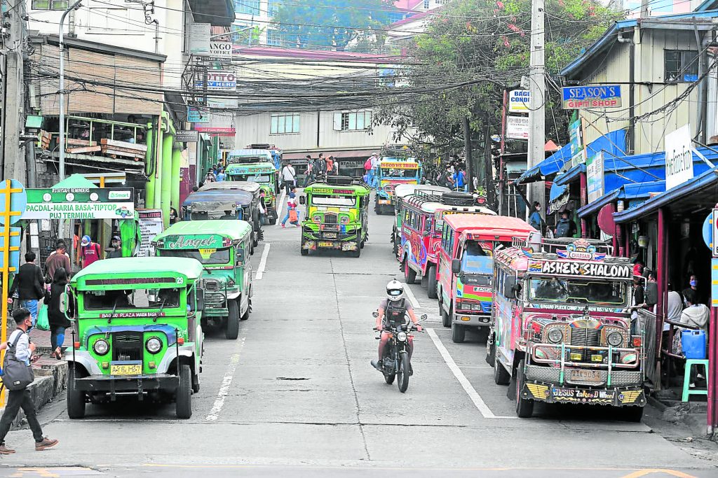 LTFRB extends franchise of traditional jeepneys - Inquirer Mobility