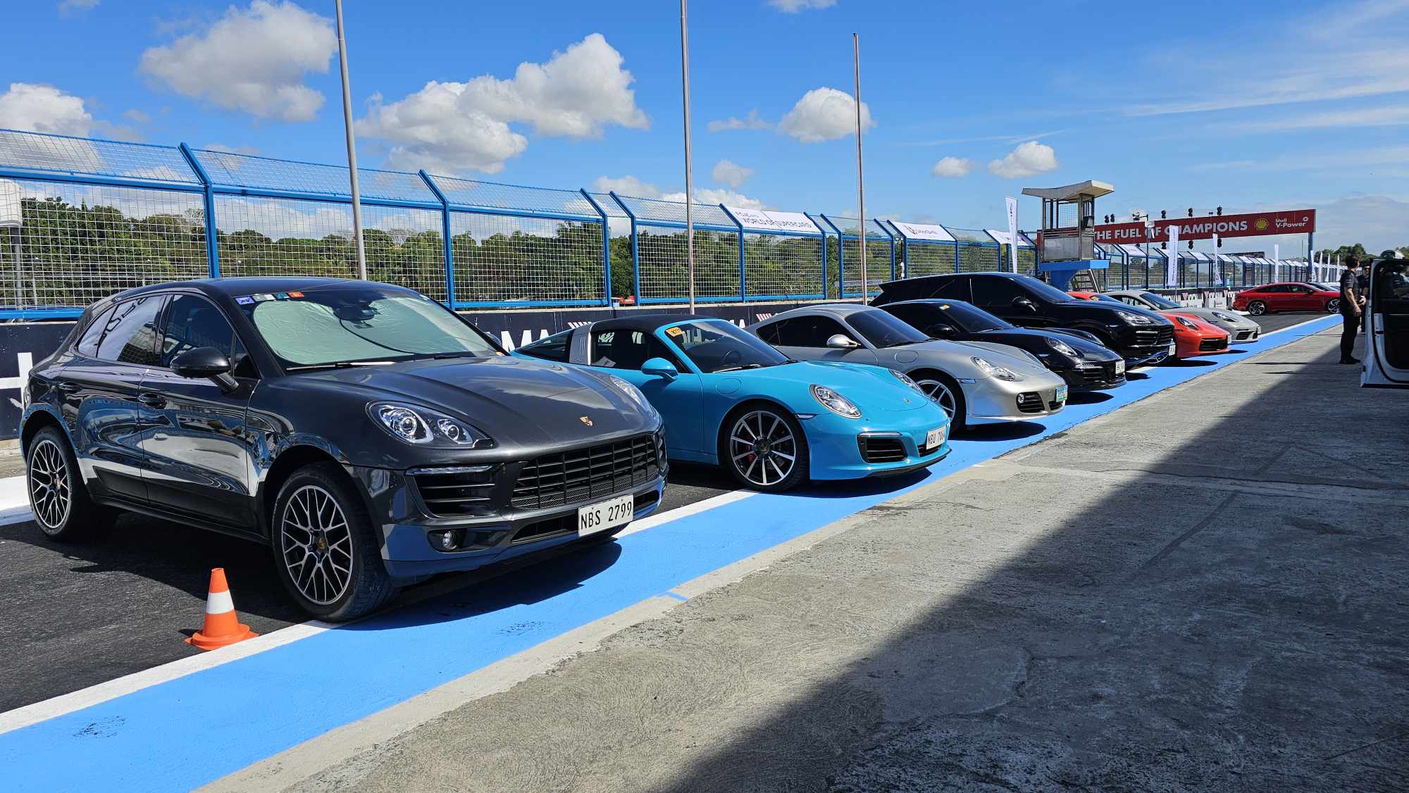 World of Supercars back on track - Inquirer Mobility