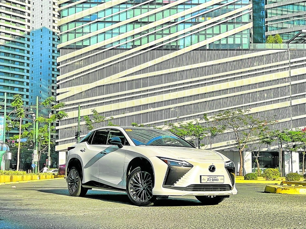 Lexus RZ450E: Effortlessly luxurious, refreshingly non-pretentious ...