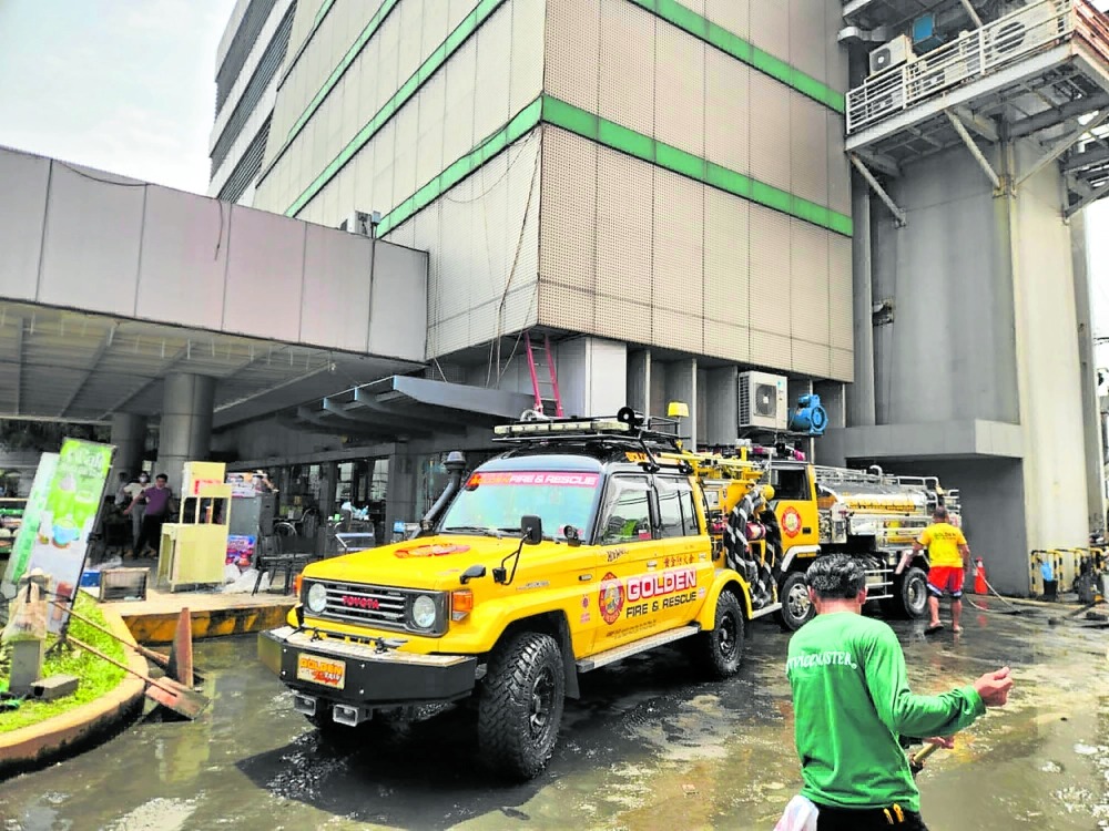 Motoring heroes of Typhoon Carina - Inquirer Mobility